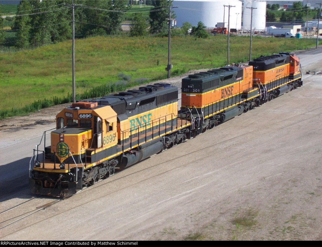 A-B-A SD40-2s!